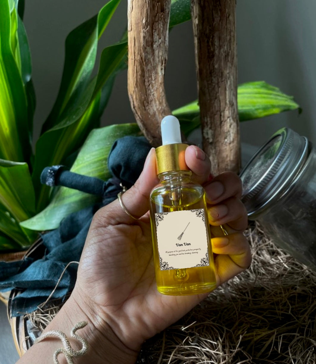 Van Van oil – Conjure Doll Haus